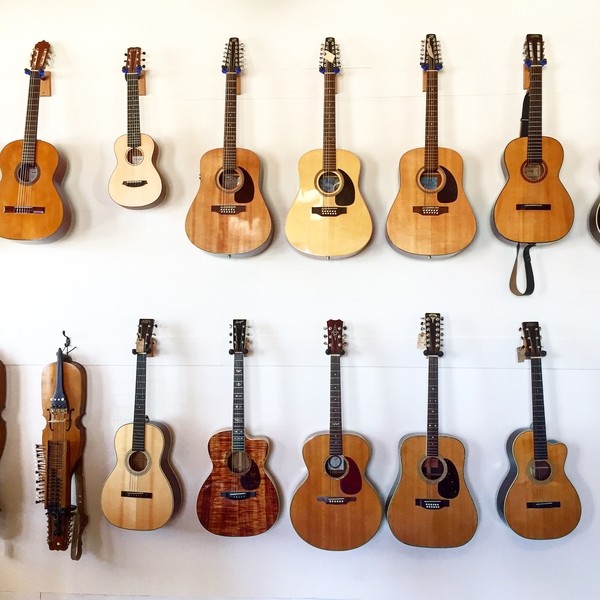 guitar2 - Timbre Folk and Baroque Musical Instruments Repairs and Lessons